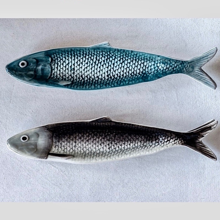 Chintz & Company - Decorative Furnishings - Plate - Sushi Fish 12L/3W Asst